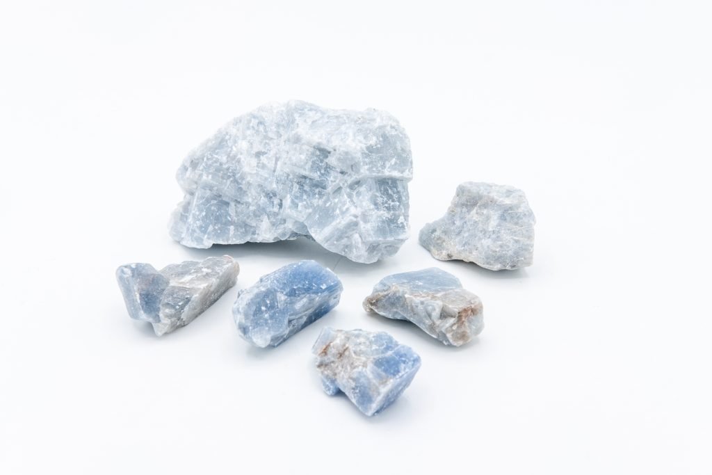 1 Ruw Stuk Blauwe Calciet Edelsteen kopen - Calciet - NASMA.be ...